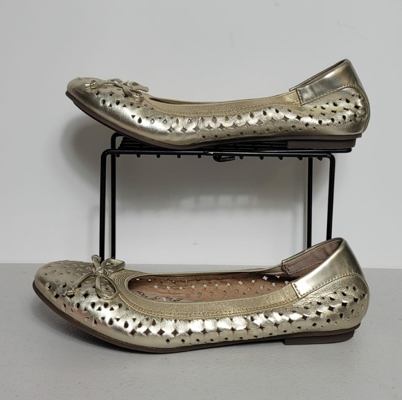 Vionic | Shoes | Vionic Gold Ballerina Flats With Bow Womens Size 6 ...